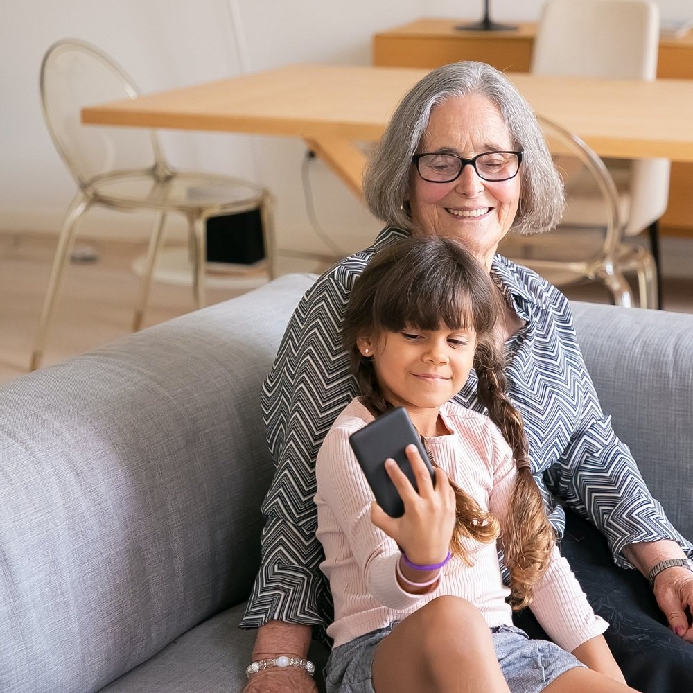 23 Fun Things To Do With Your Grandma at Home - Gift Ideas for Grandma
